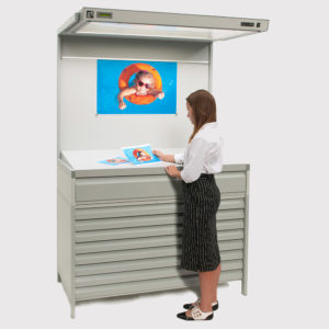 Large Format Viewing Stations Archives - GTI Graphic Technology Inc.